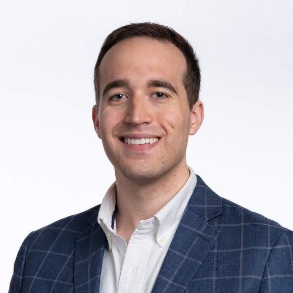 REQ | Leadership & Digital Marketing Team