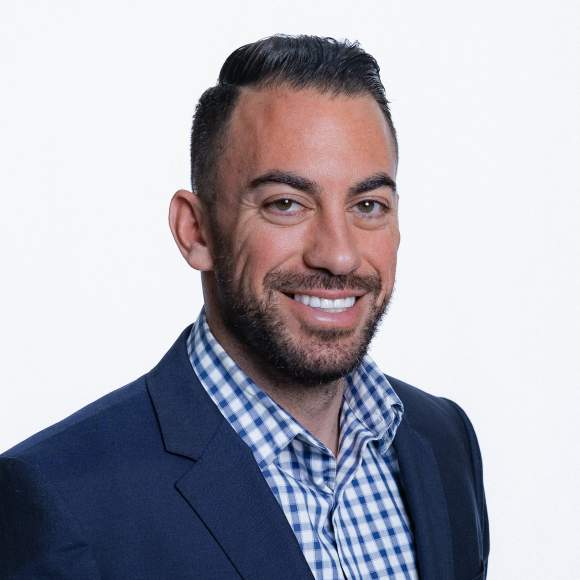 REQ | Leadership & Digital Marketing Team